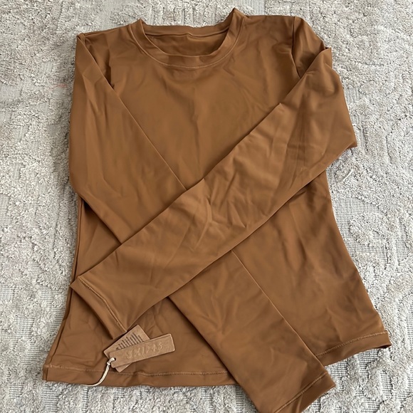 SKIMS | Tops | Skims Long Sleeve Top | Poshmark